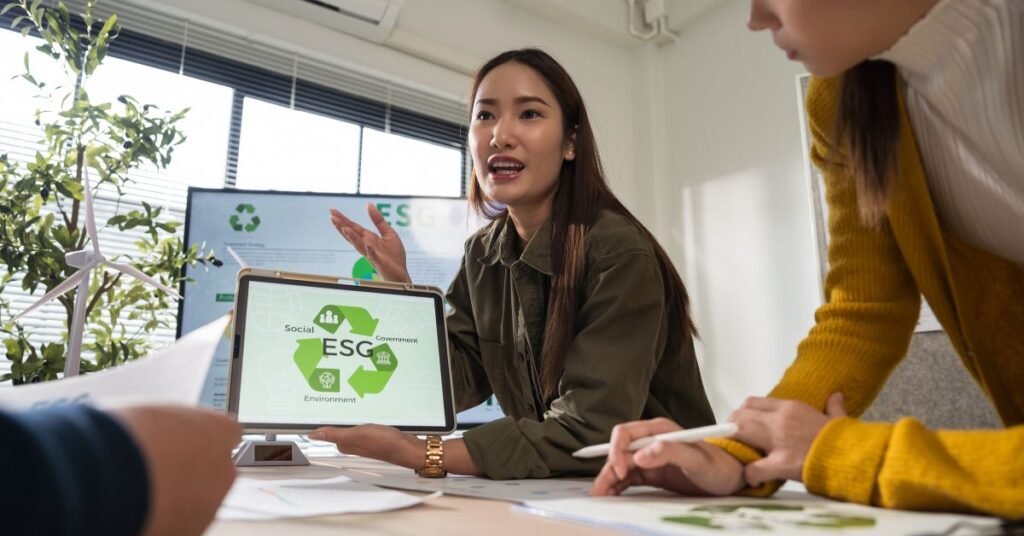 ESG Waste Management for Retailers & E-Commerce